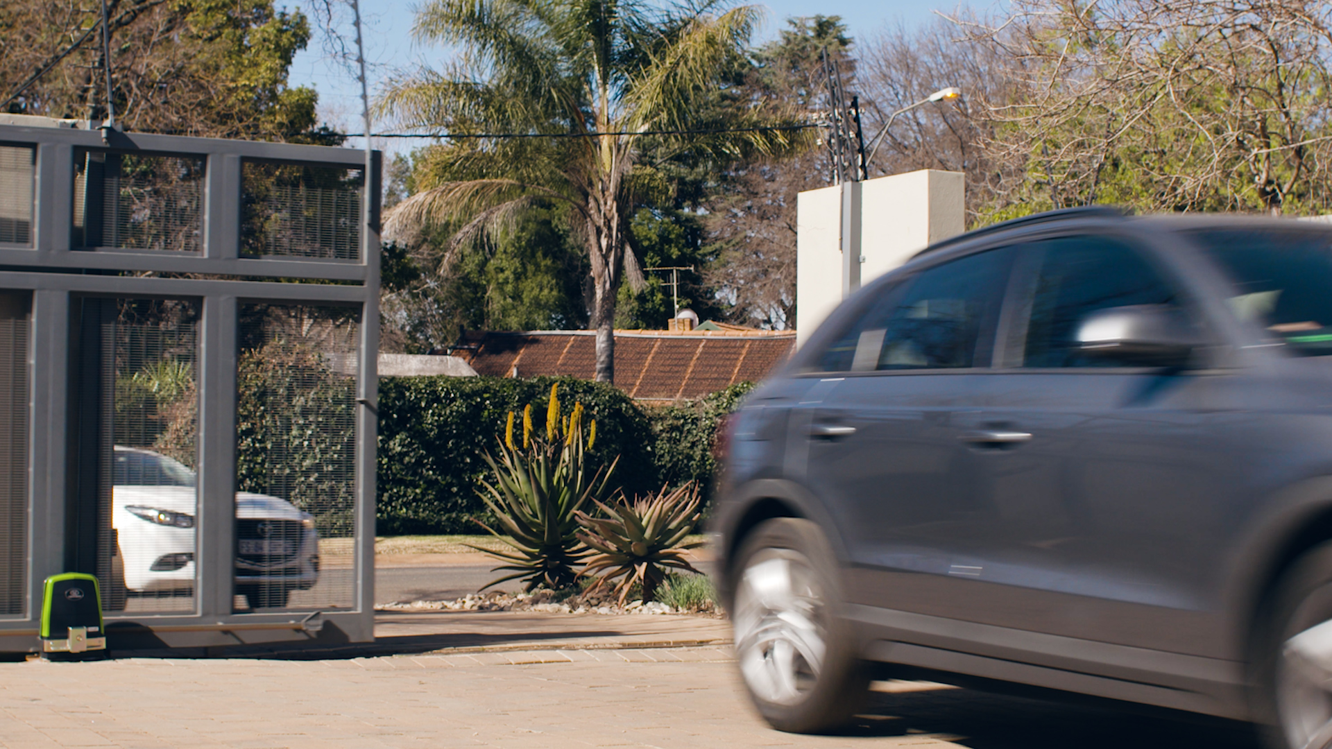 The New D5 SMART: The Intelligent Choice - Centurion Systems